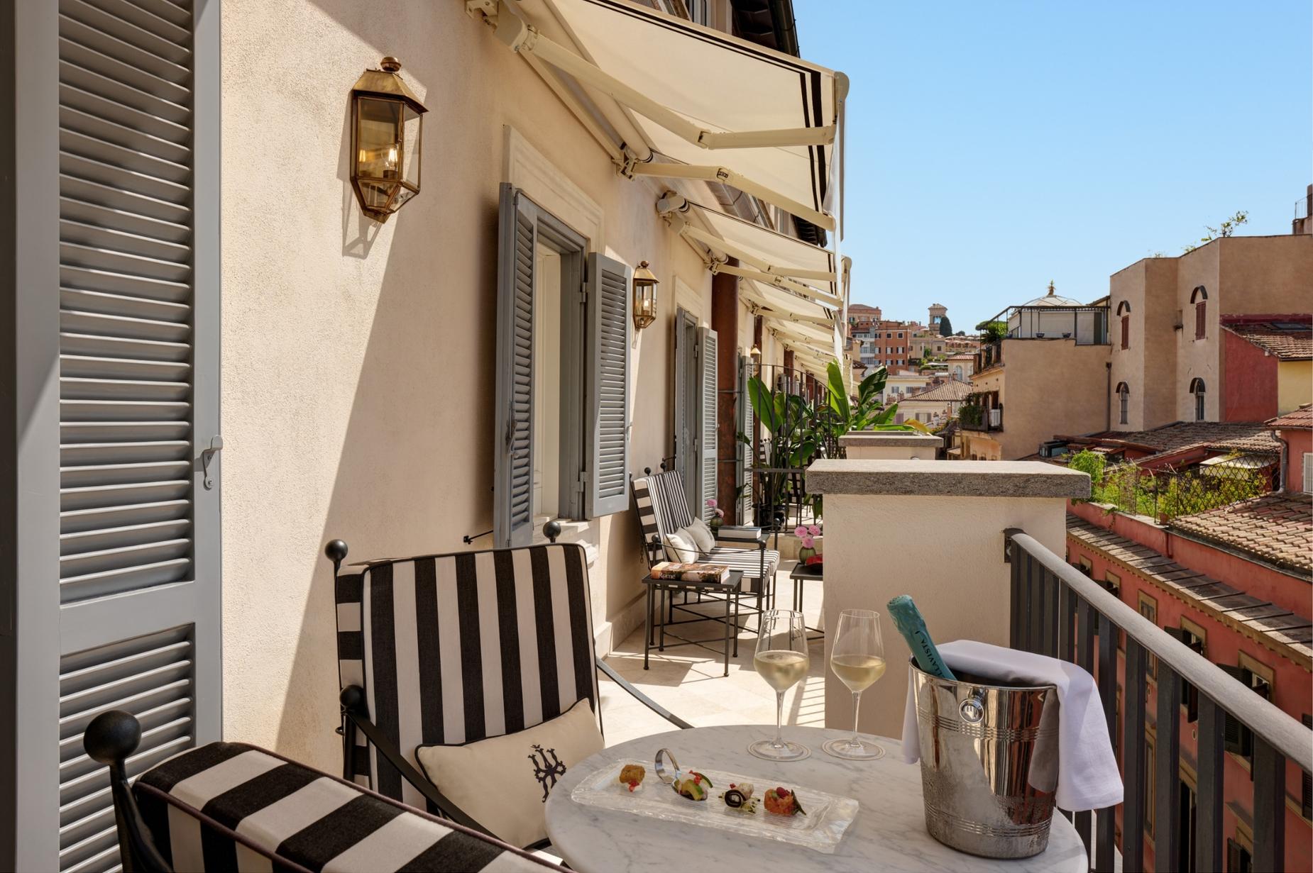 5 star hotel Suites in Rome | Balcony Suite | Hotel d'Inghilterra