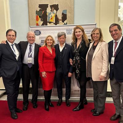 Starhotels, 4 and 5 star hotels in Italy, New York, Paris and London